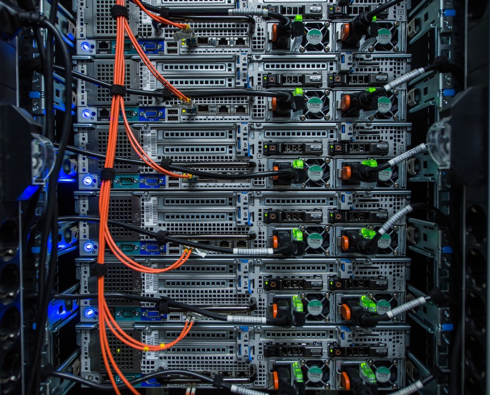 Data Center Rack Cable Management